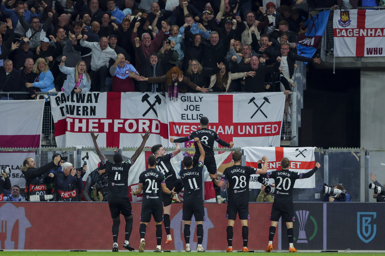 David Moyes uses one word to describe West Ham dressing room after win ...