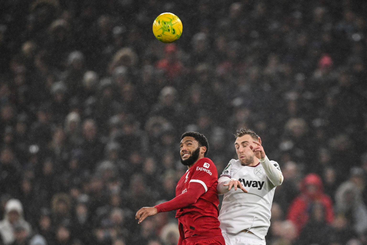 Jarrod Bowen gives West Ham fans best ever Christmas present ever with ...