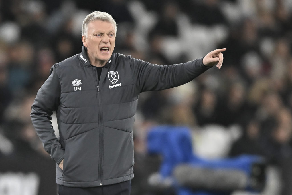 Jeff Stelling makes David Moyes statue prediction