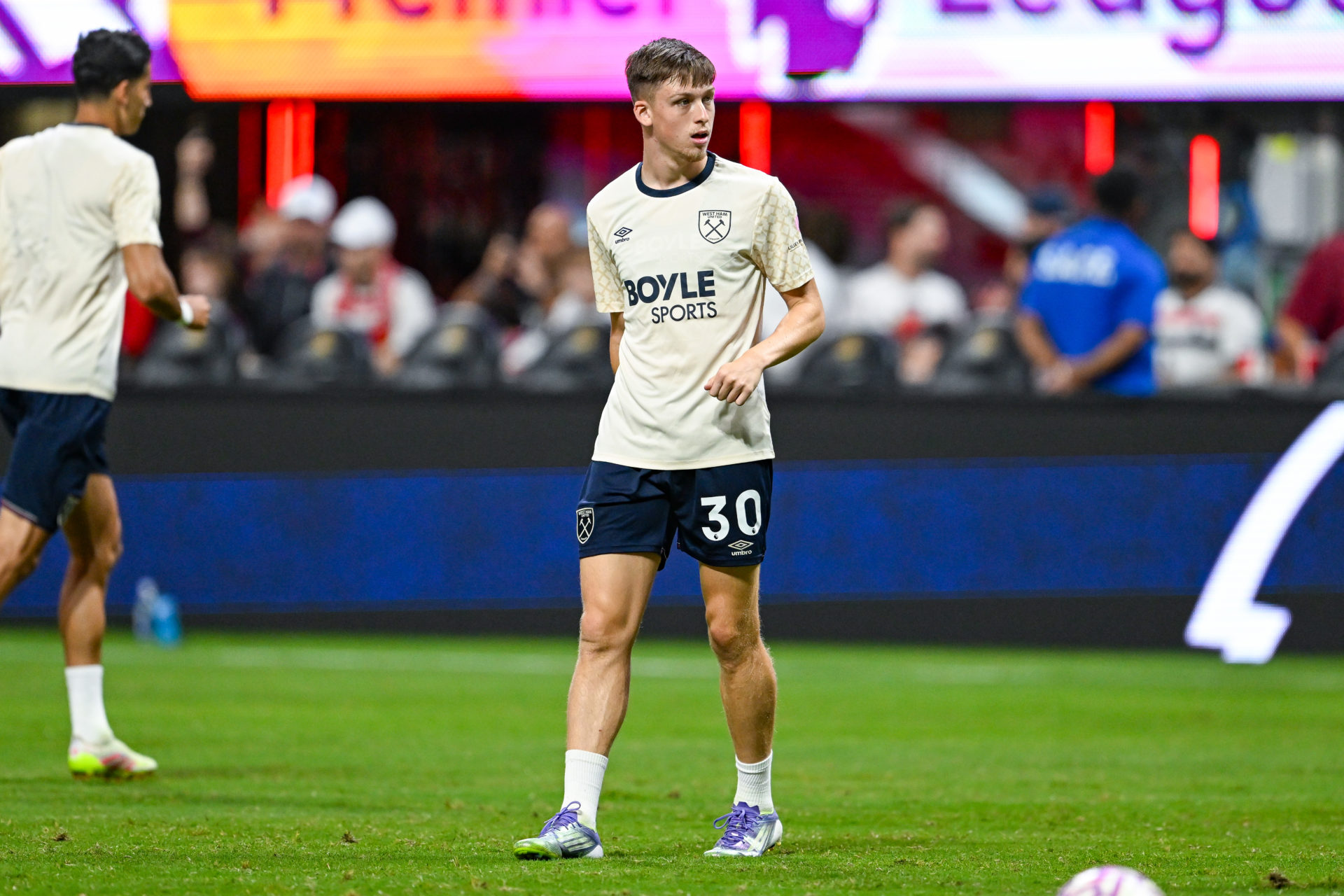 Ollie Scarles plan explained as West Ham coach hails 'excellent' player ...
