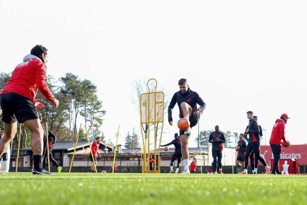 AC Milan make astonishing decision on West Ham flop Niclas Fullkrug ...