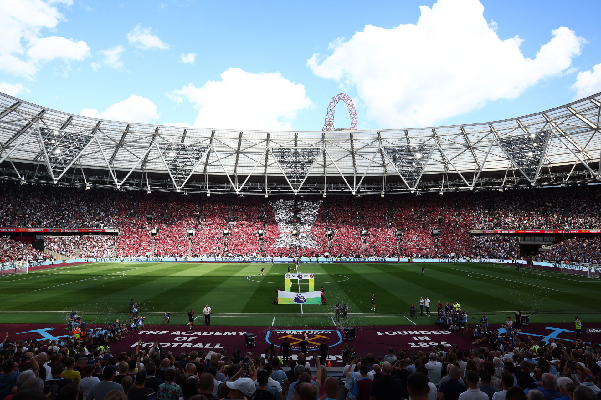 West Ham’s London Stadium issue summed up by Man Utd legend with ...